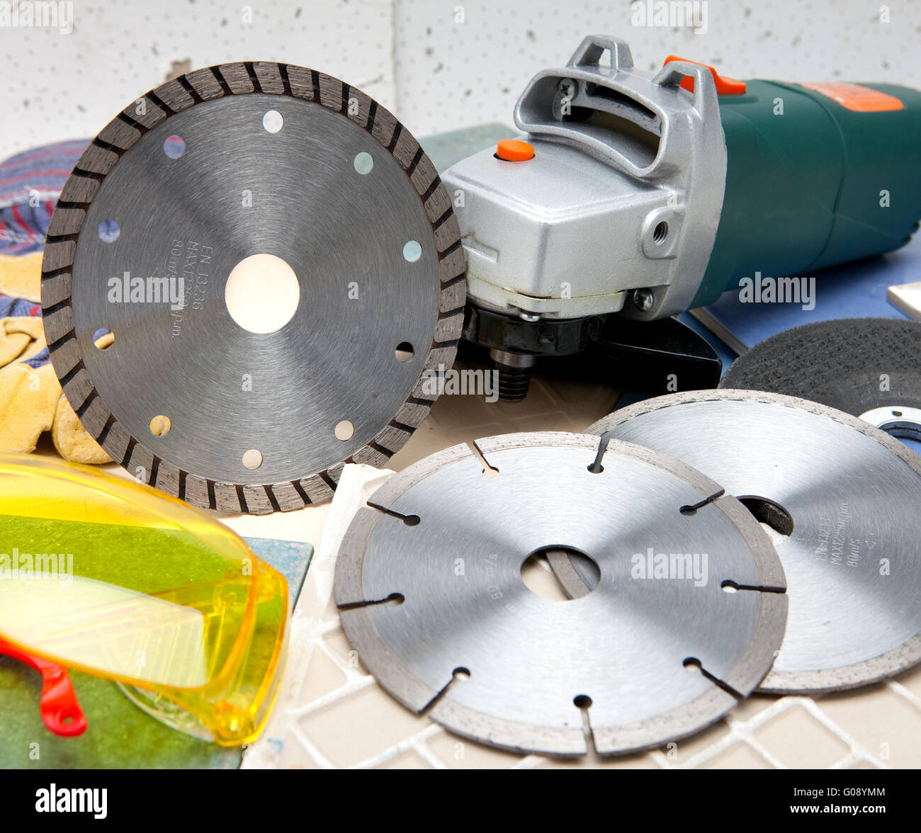 Ceramic cutting hi-res stock photography and images - Alamy
