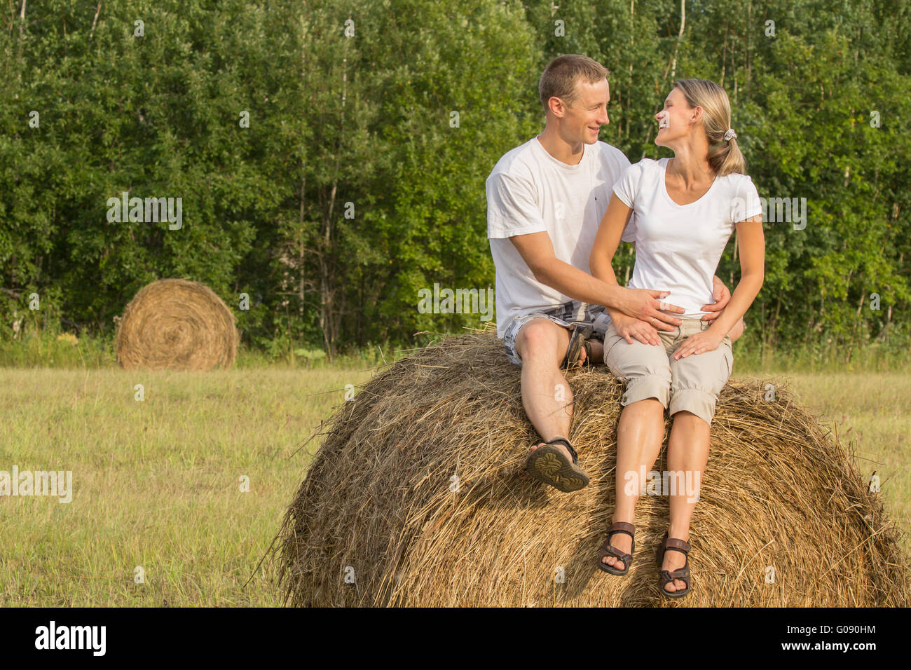 Two young lovers hi-res stock photography and images - Alamy