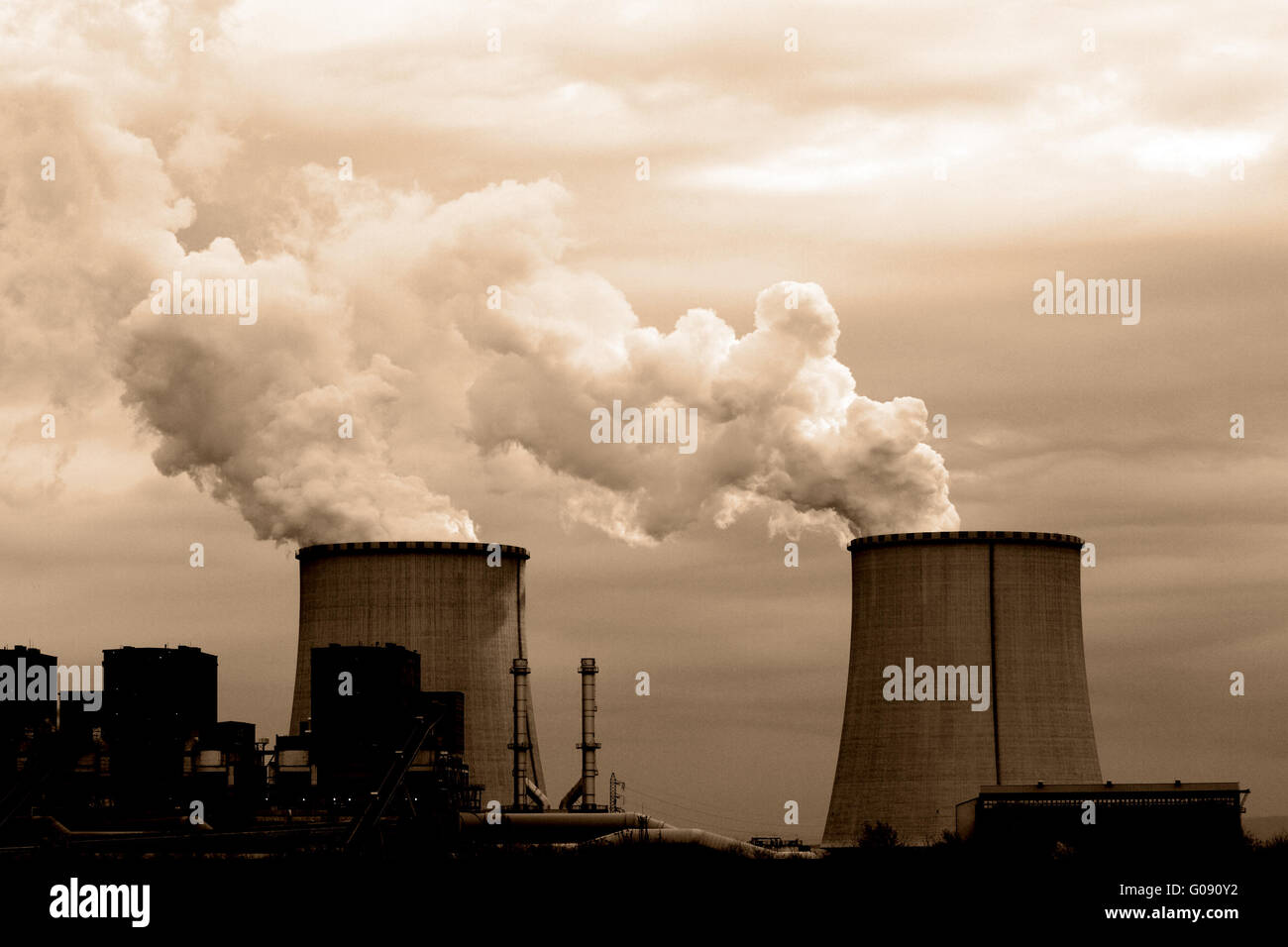 Steam engine factory hi-res stock photography and images - Alamy