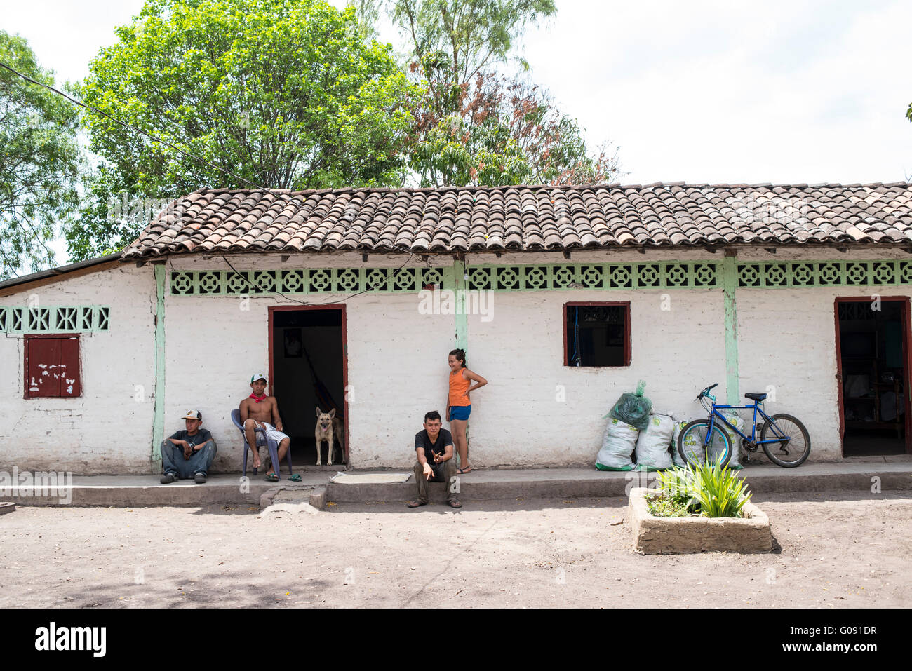 Campesino family hi-res stock photography and images - Alamy