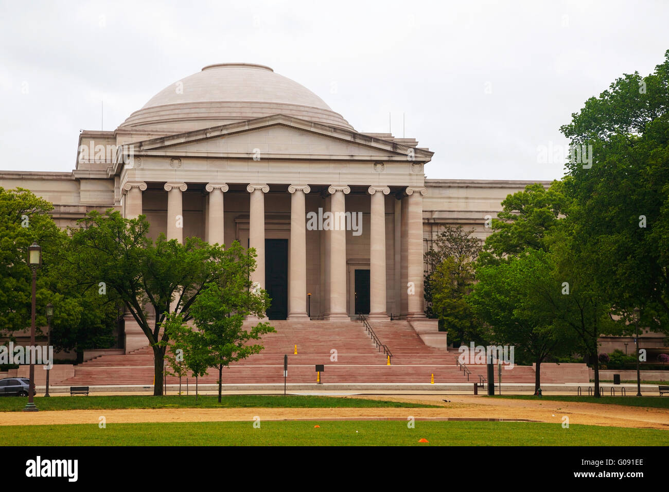 The West Building of the National Gallery of Art Stock Photo - Alamy