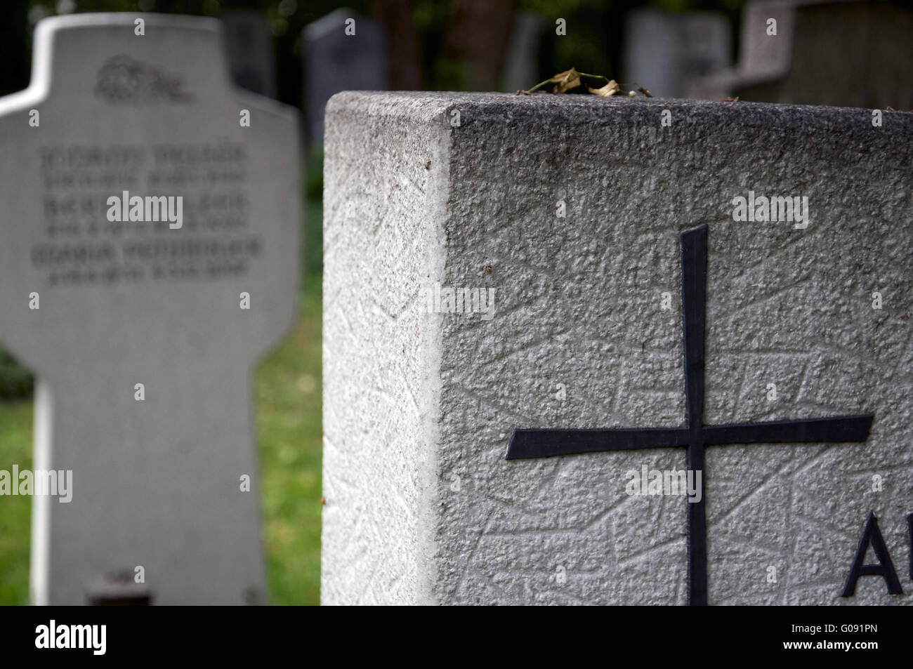 Rip tombstones hi-res stock photography and images - Alamy