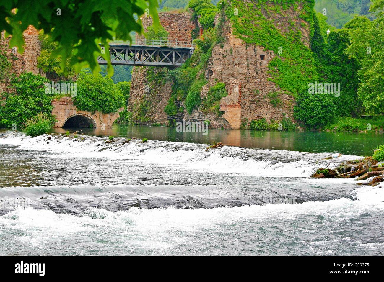 Bridge over troubled water hi-res stock photography and images - Alamy