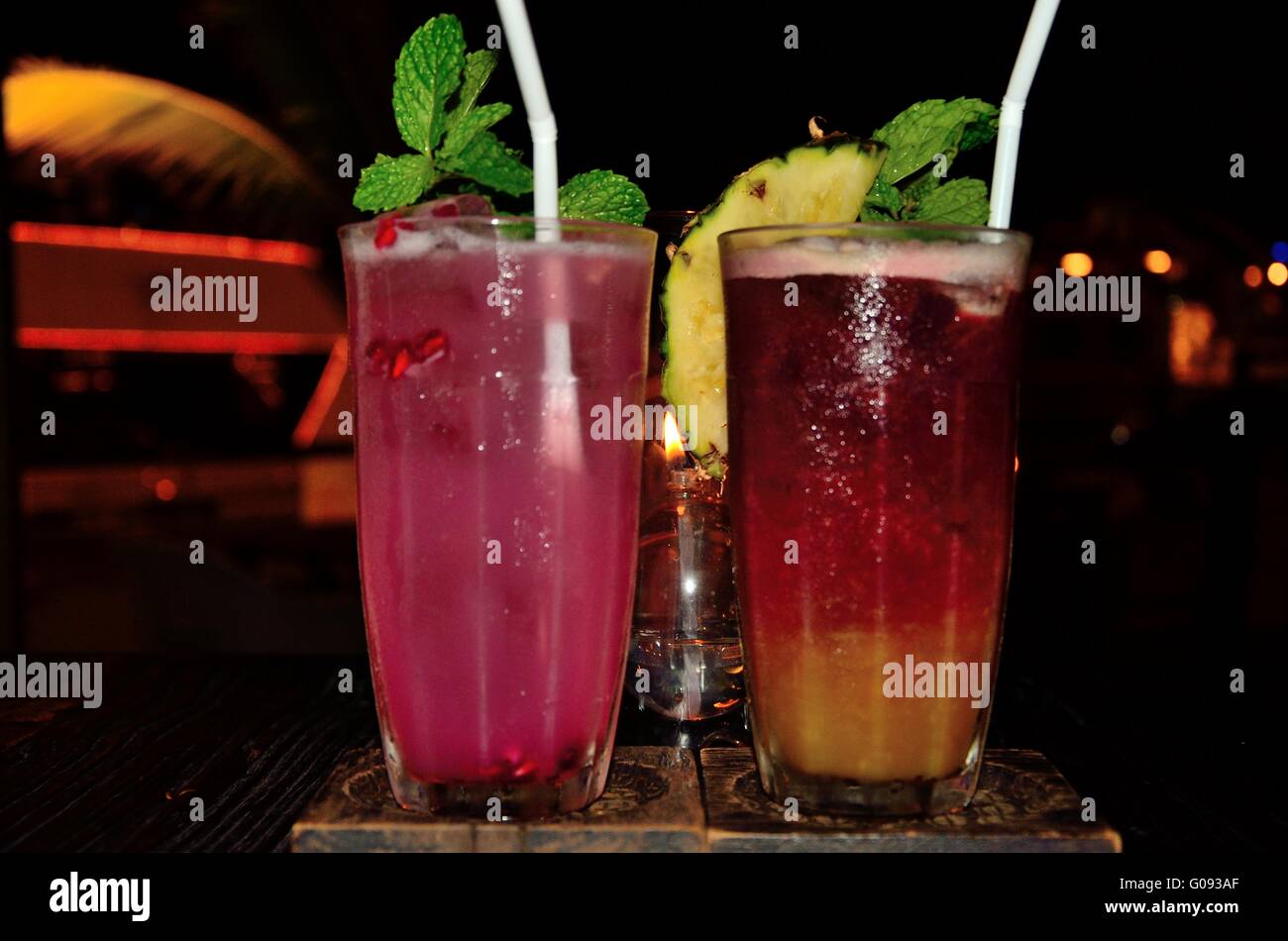 After work drinks hi-res stock photography and images - Alamy