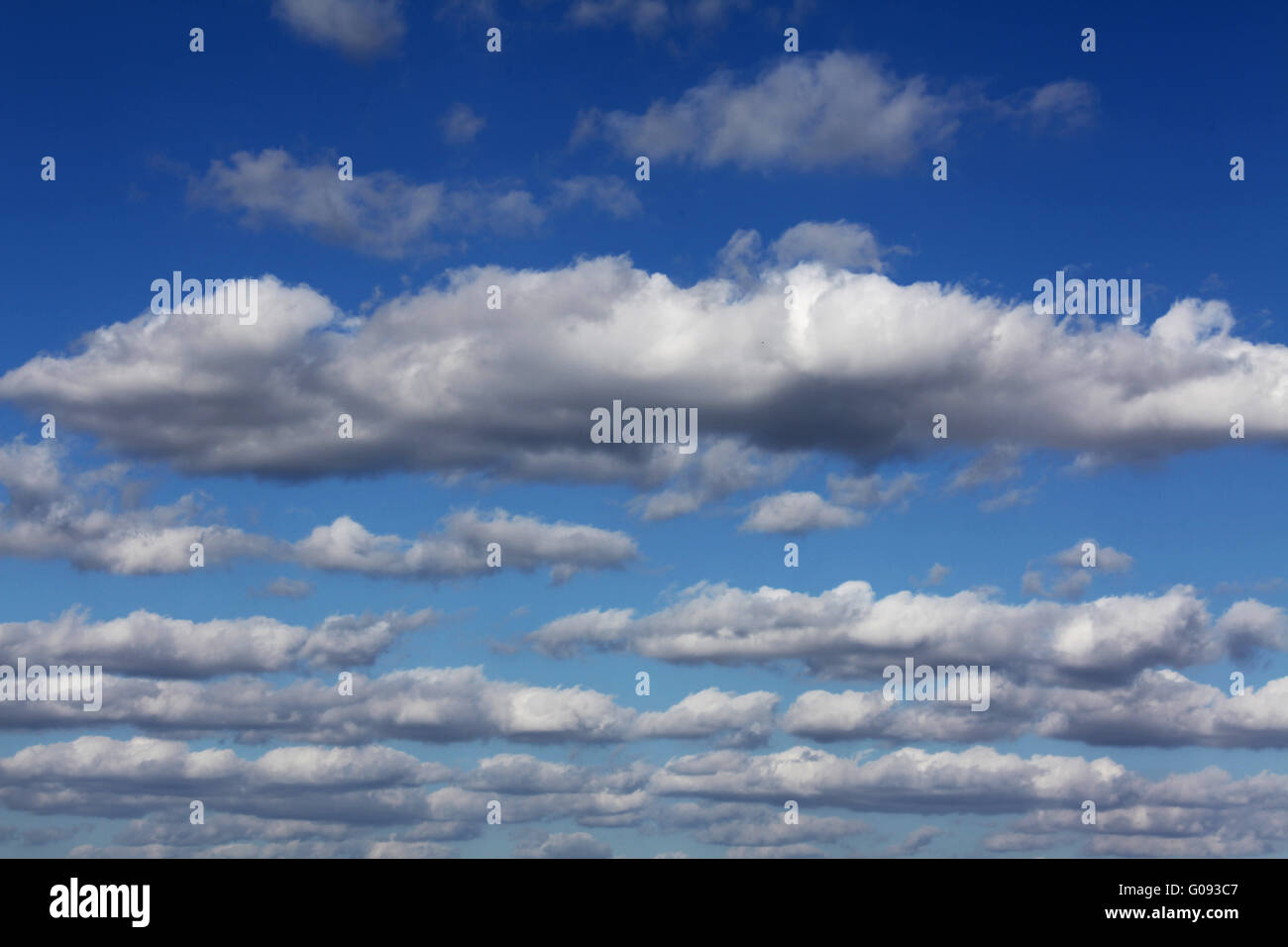 Dull clouds hi-res stock photography and images - Alamy