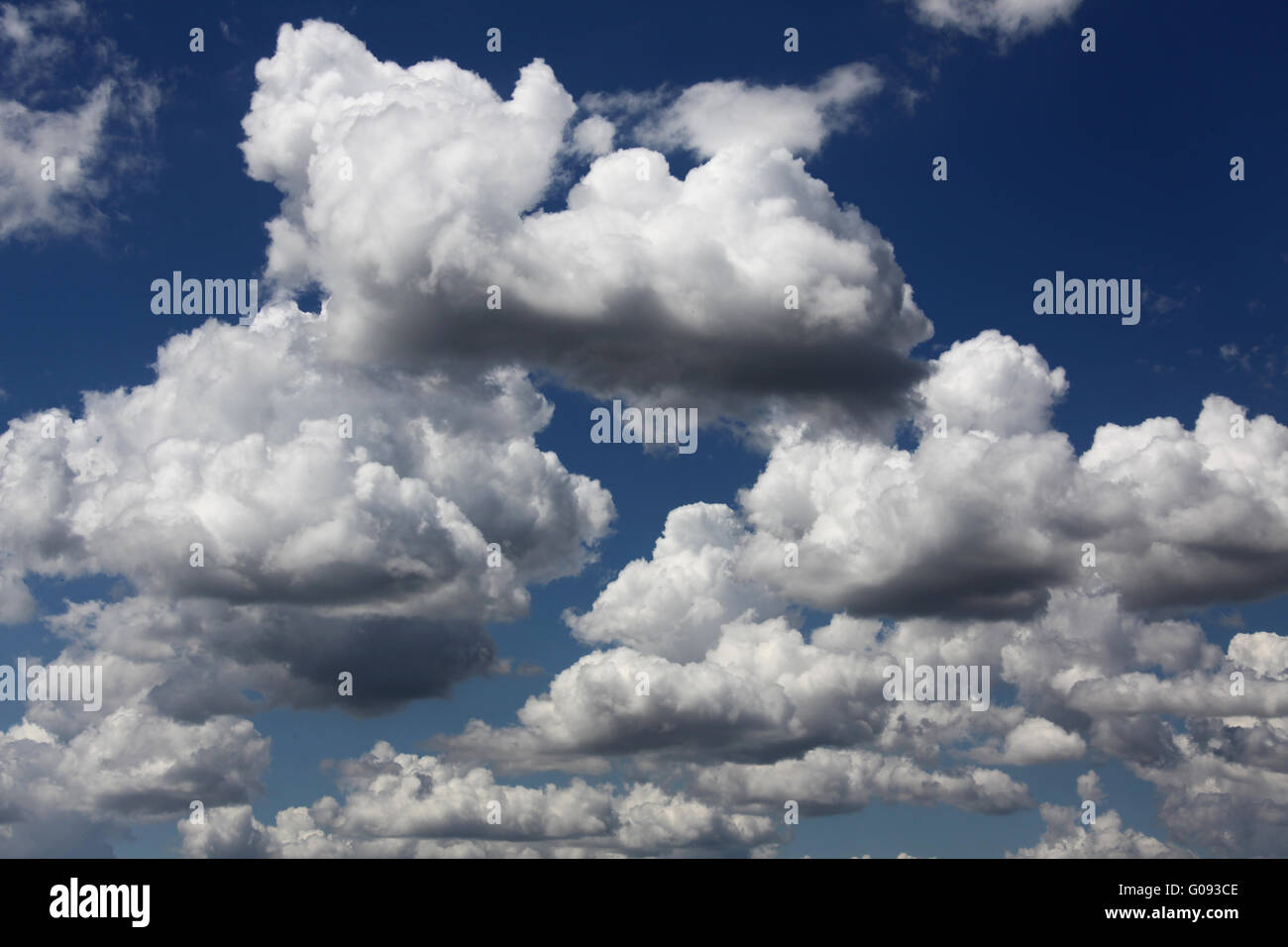 Dull skies hi-res stock photography and images - Alamy