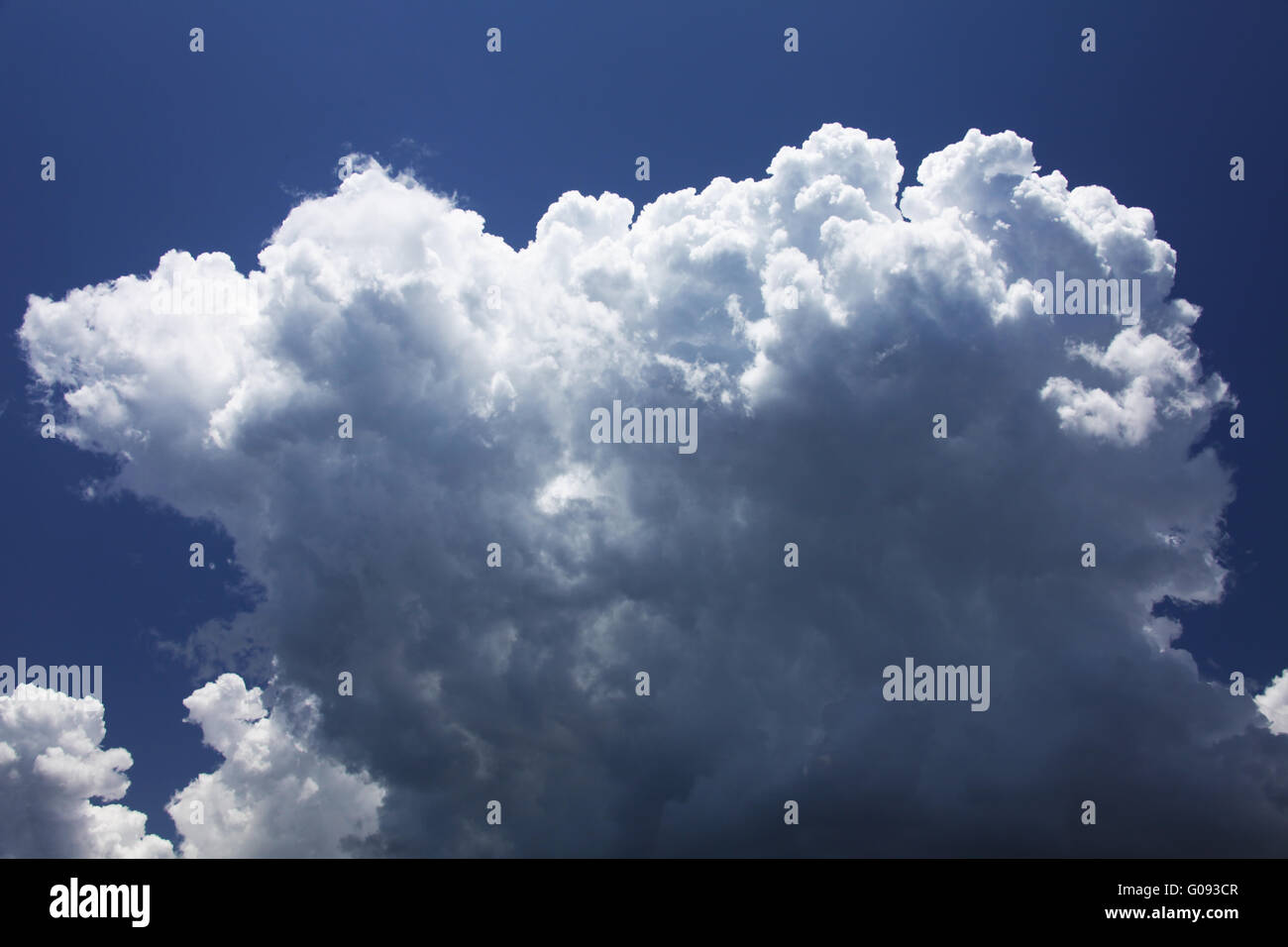 Dull skies hi-res stock photography and images - Alamy