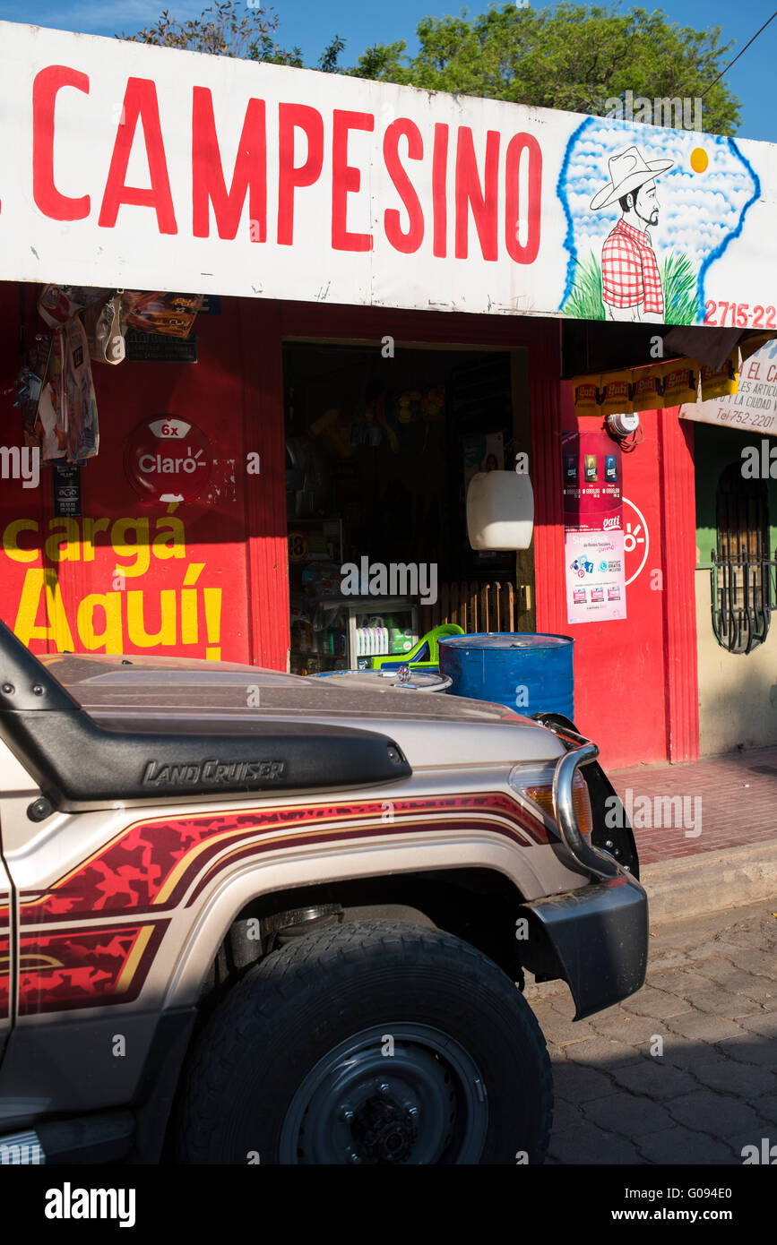 Pulperia hi-res stock photography and images - Alamy