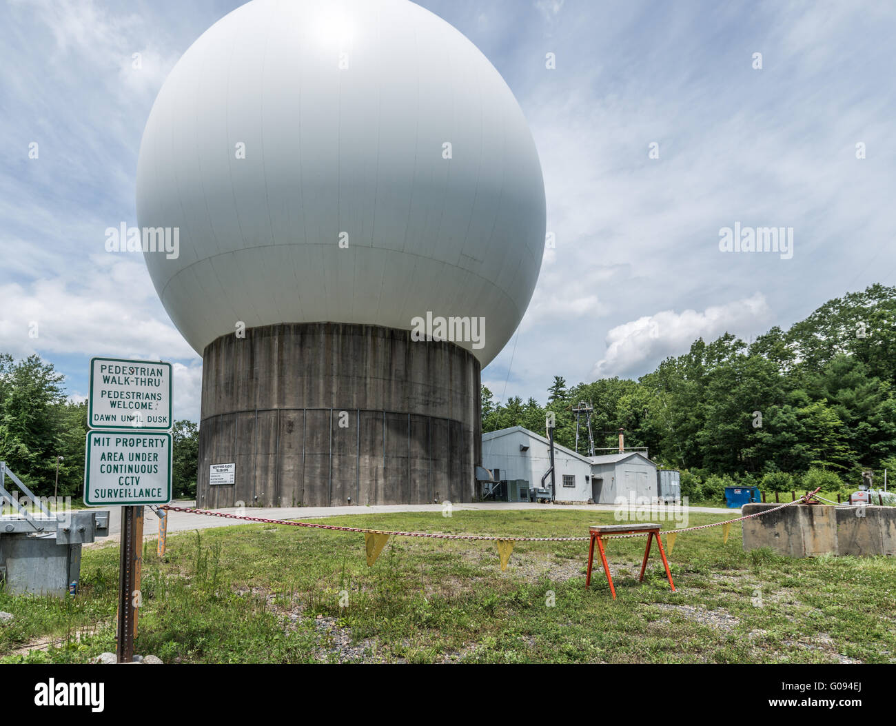Infinity symbol architecture hi-res stock photography and images - Alamy