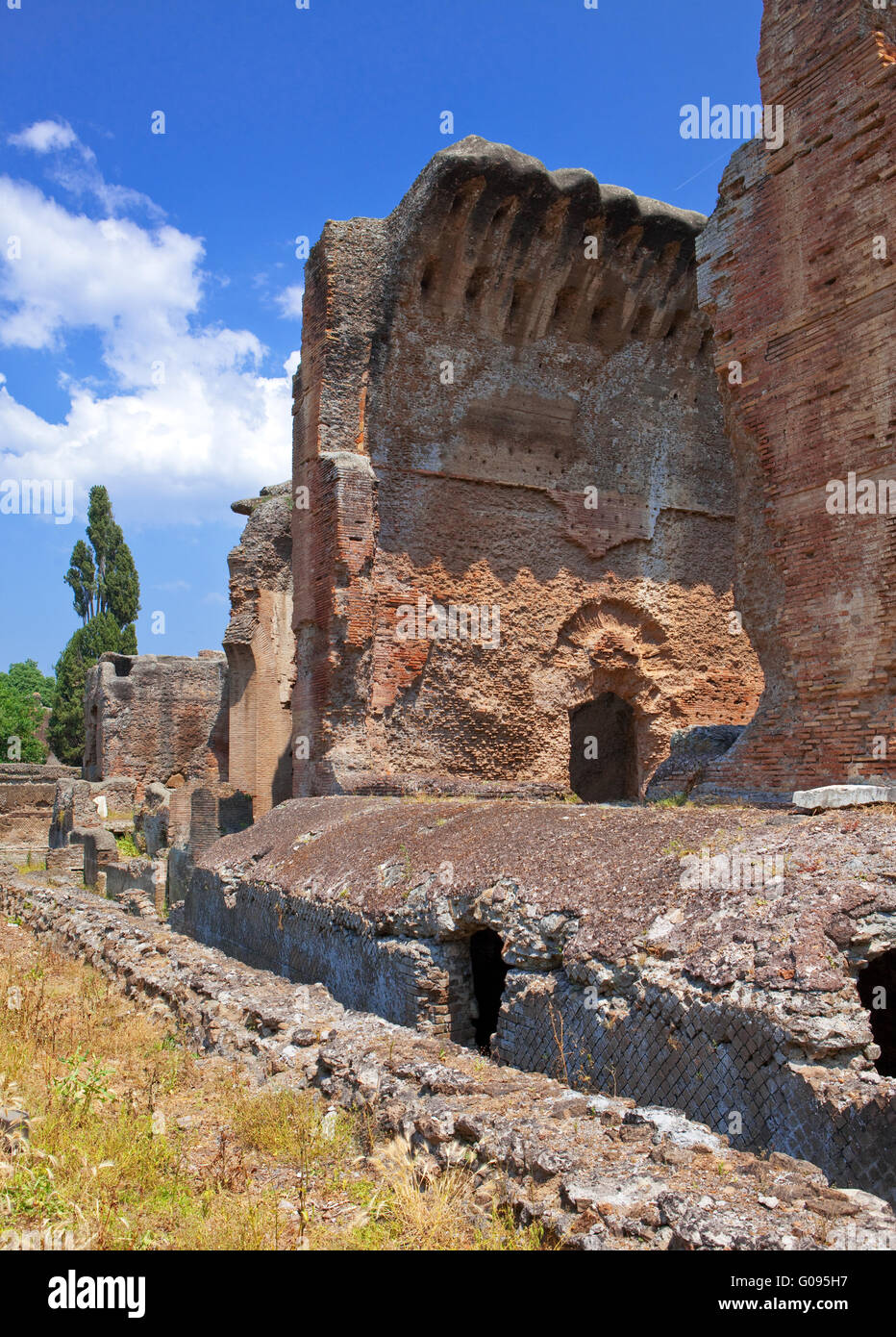 Villa Adriana- ruins of an imperial Adrian country Stock Photo - Alamy