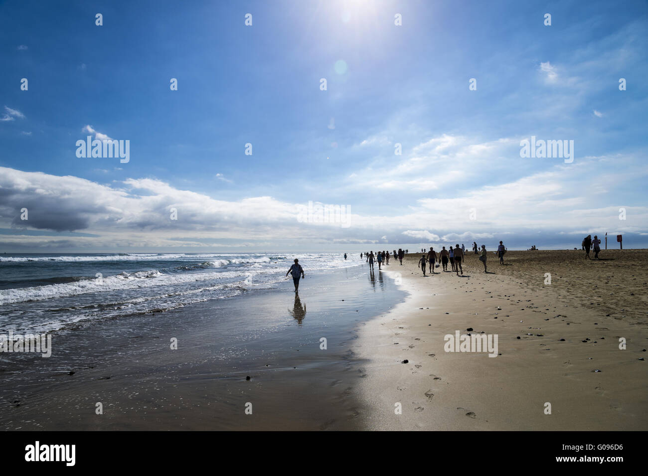 Walk reflect hi-res stock photography and images - Alamy