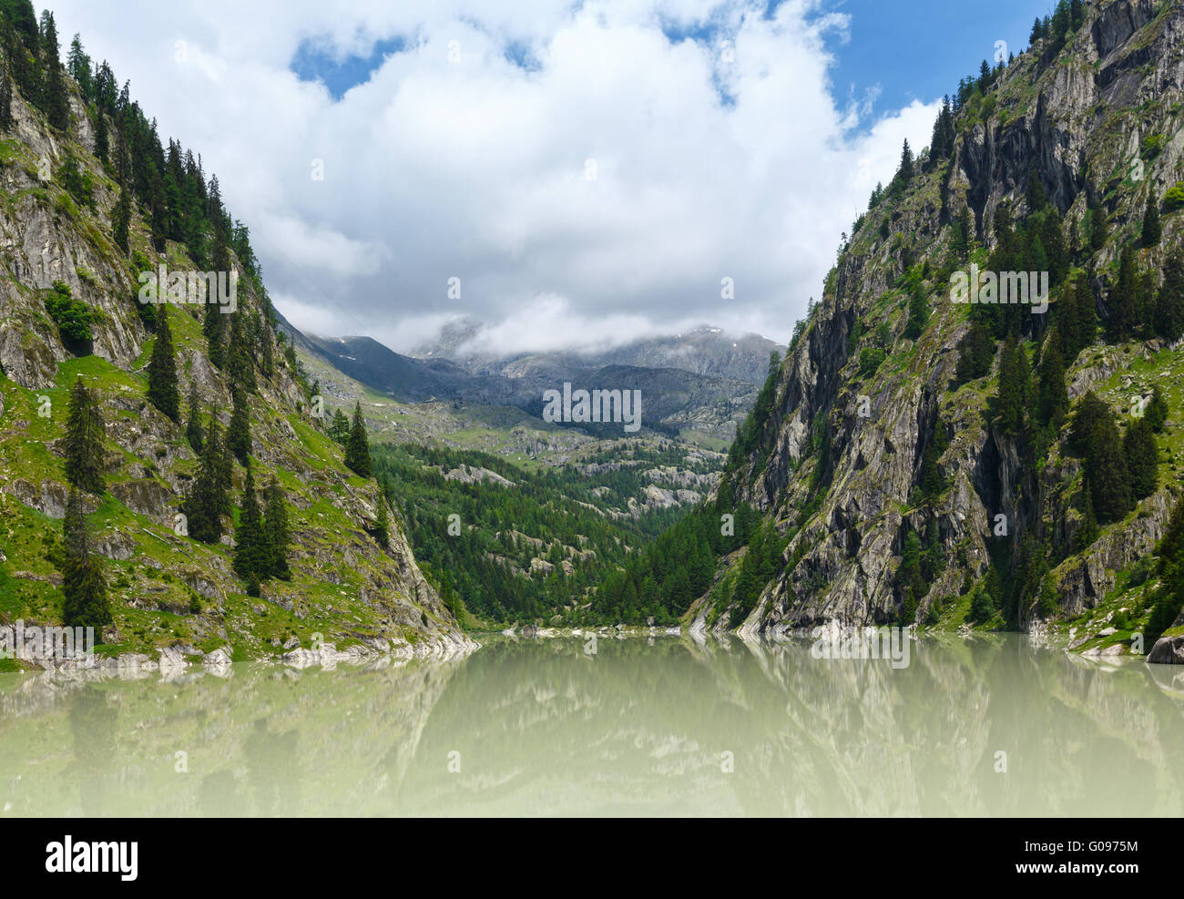 Dike slope hi-res stock photography and images - Alamy