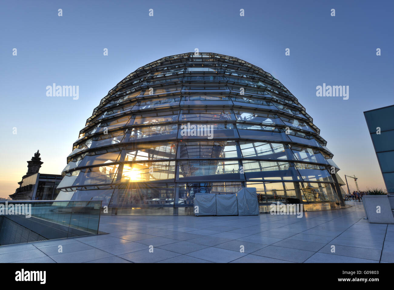 360 dome hi-res stock photography and images - Alamy