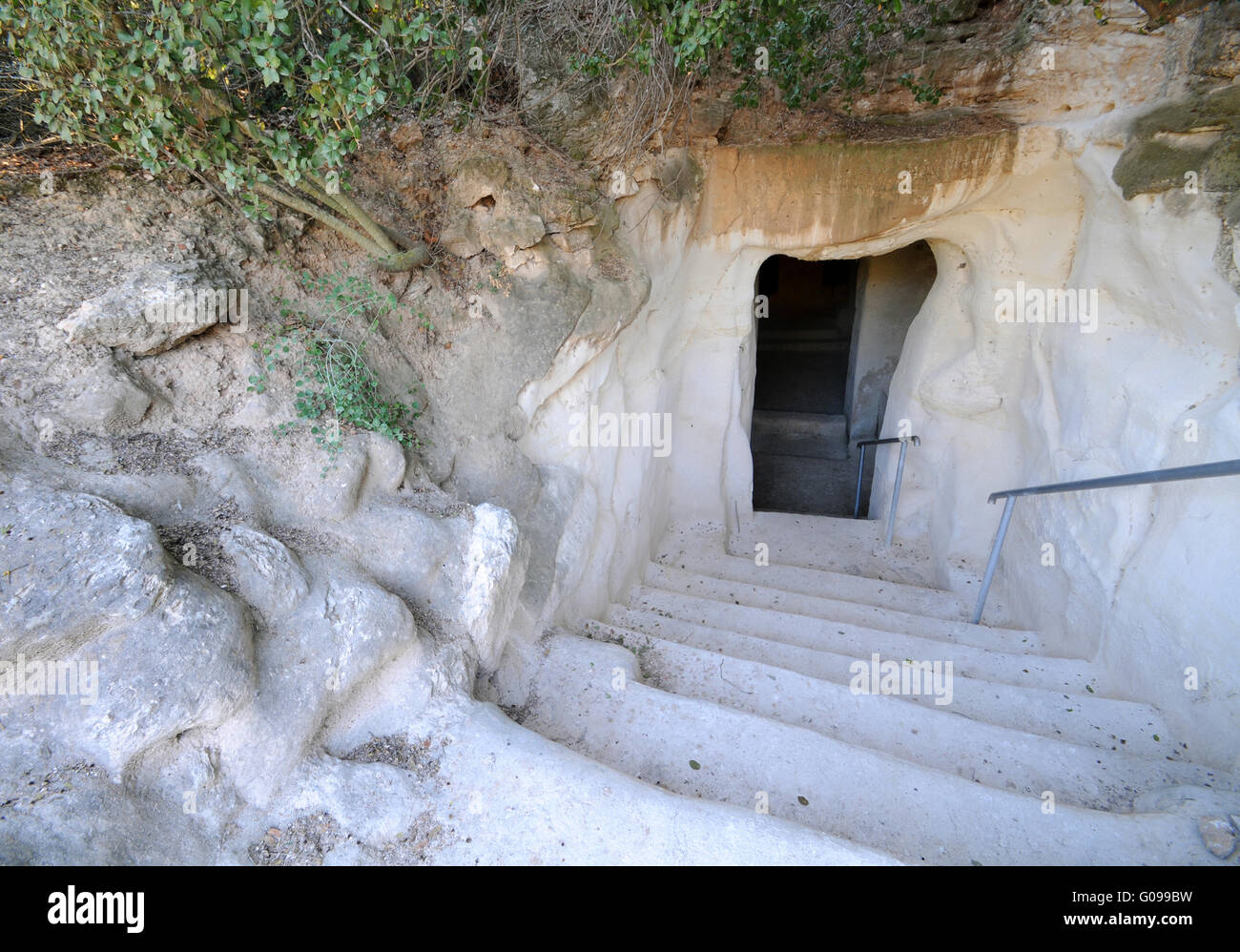 Cave entrance Beit Guvrin, Israel Stock Photo - Alamy