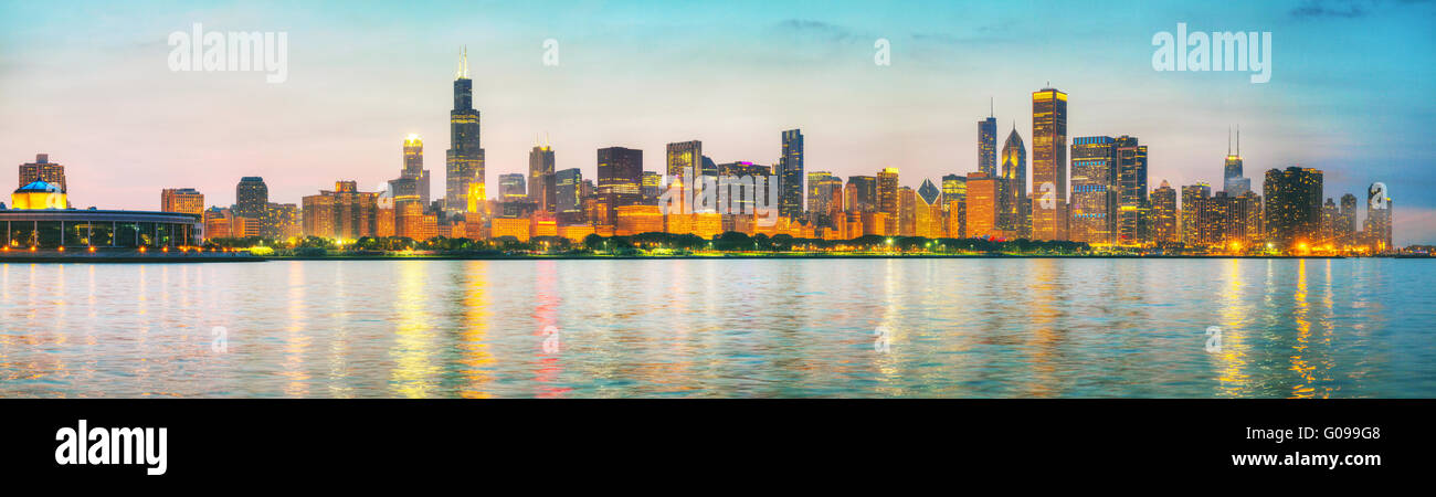 Chicago downtown cityscape panorama in the night Stock Photo - Alamy