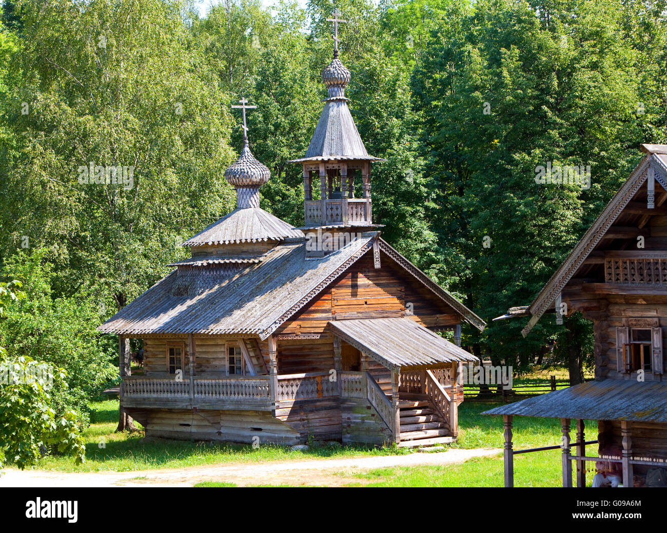 Ancient wood house hi-res stock photography and images - Alamy