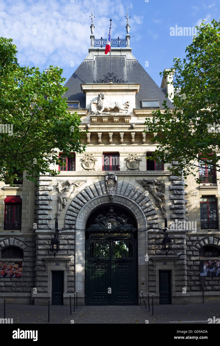 Gendarmerie paris france hi-res stock photography and images - Alamy