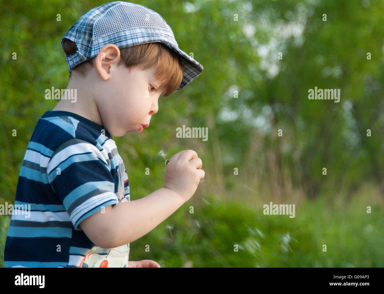 Boy weed hi-res stock photography and images - Alamy
