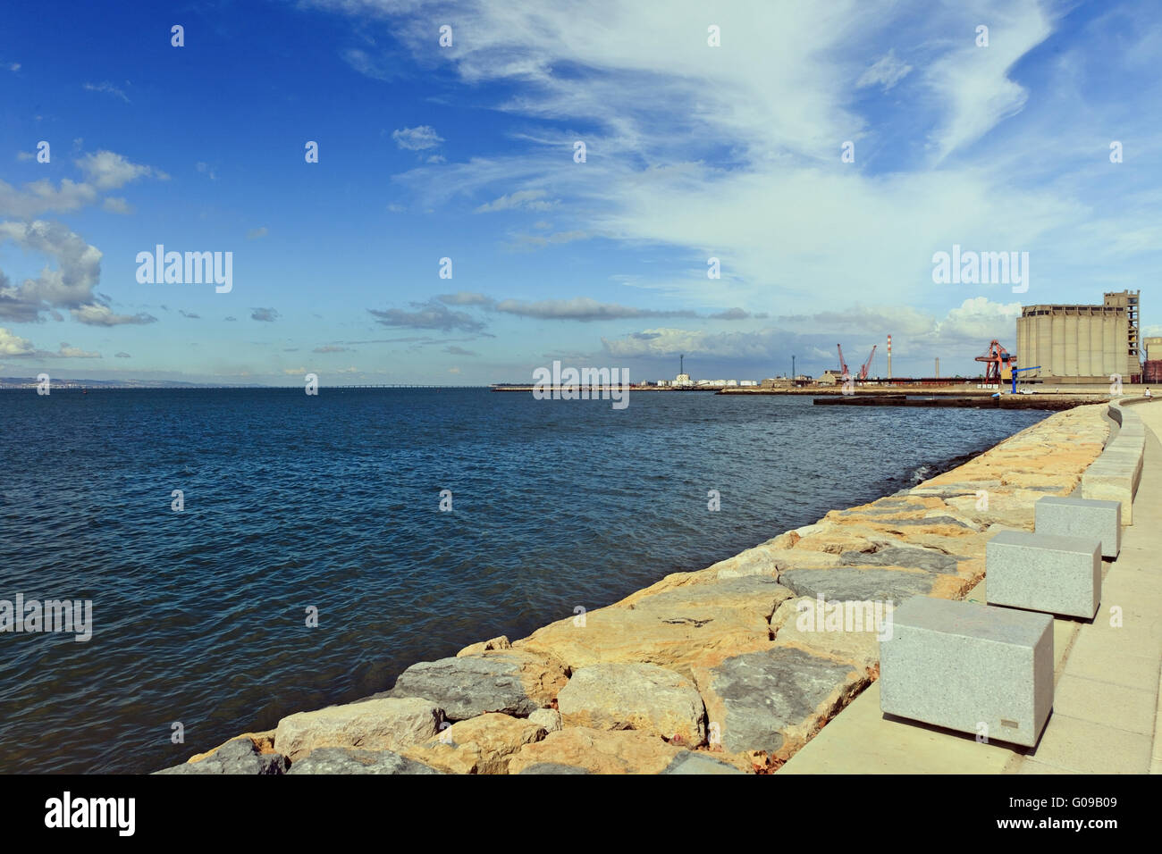 landscape of the Tejo river Stock Photo - Alamy