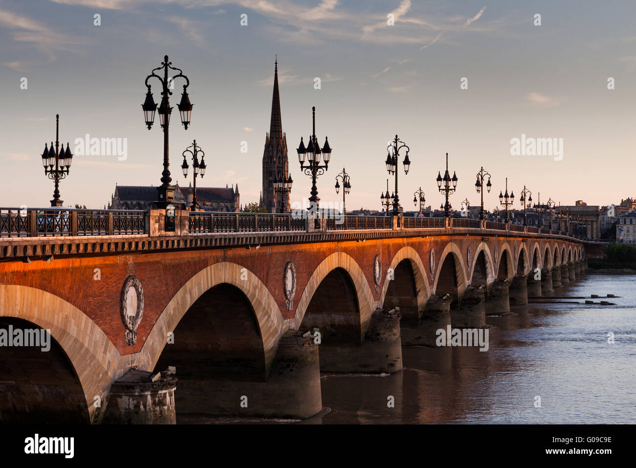 Basilique saint pierre hi-res stock photography and images - Alamy