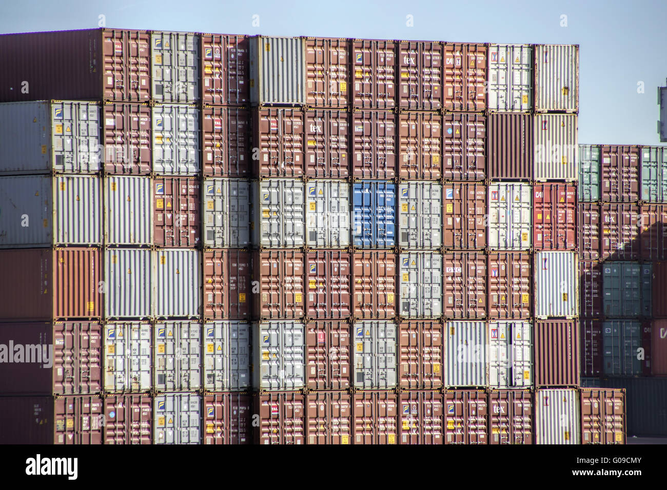 20 foot container hi-res stock photography and images - Alamy
