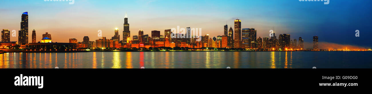 Chicago downtown cityscape panorama in the night Stock Photo - Alamy