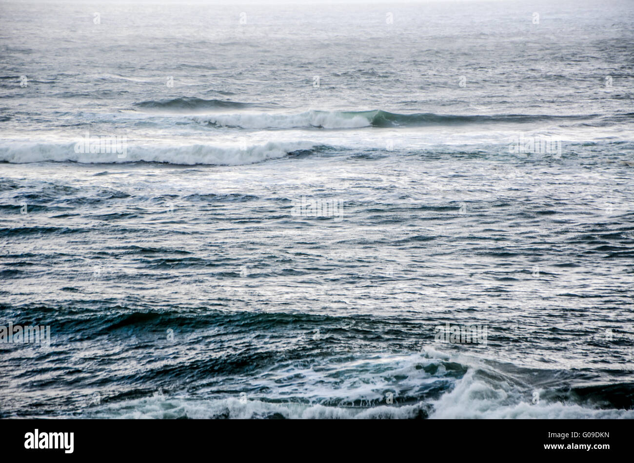 Blue atlantic ocean waves wild hi-res stock photography and images - Alamy