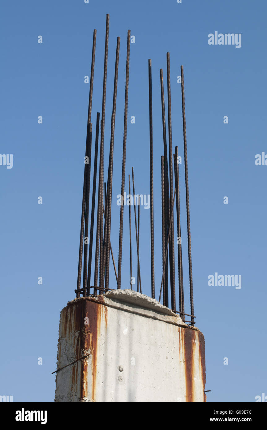 Old reinforcing steel protruding from the concrete Stock Photo - Alamy