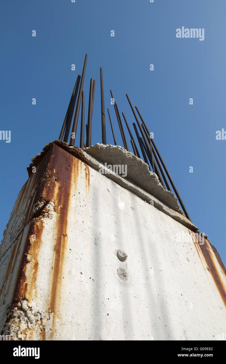 Old reinforcing steel protruding from the concrete Stock Photo - Alamy