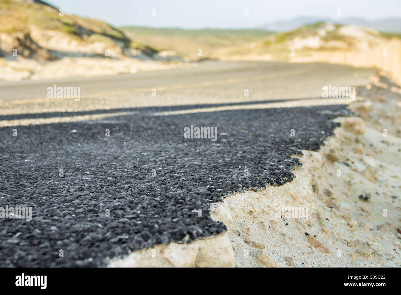 Gravel ground road hi-res stock photography and images - Alamy