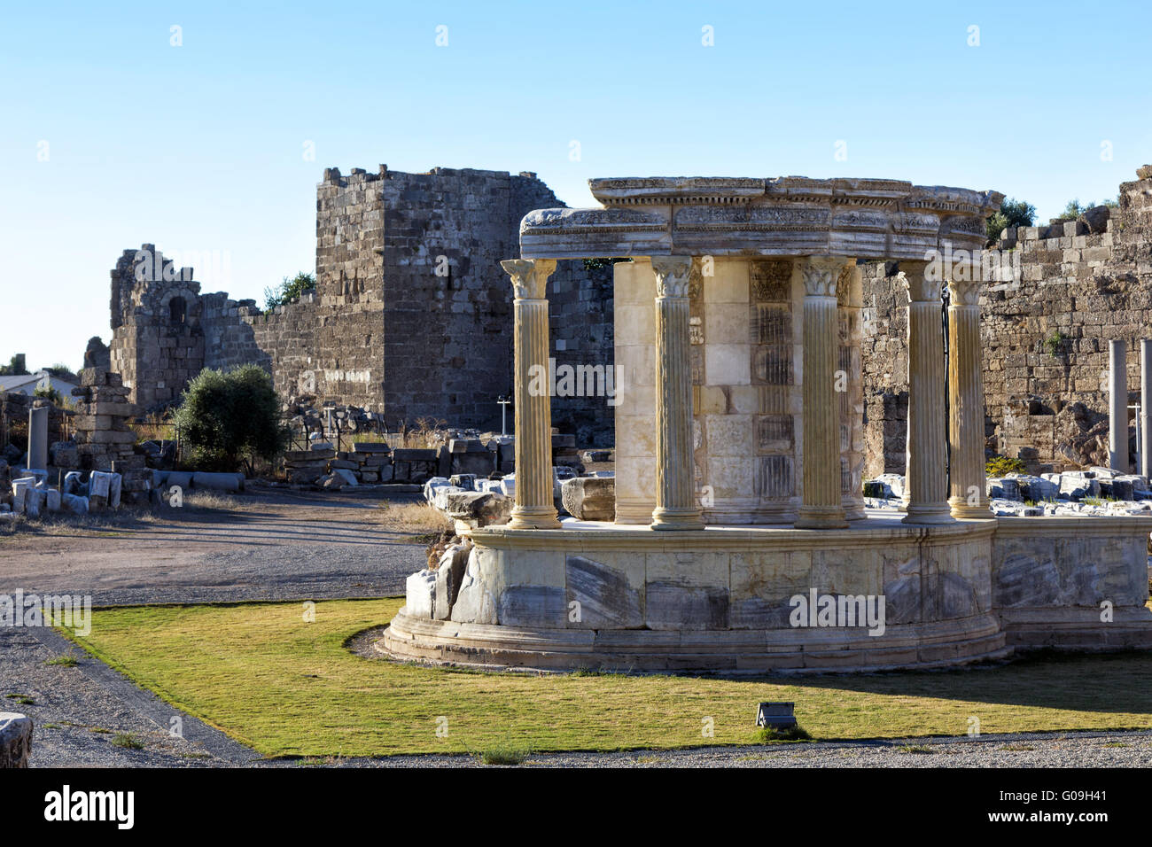 Ancient temple of tyche hi-res stock photography and images - Alamy