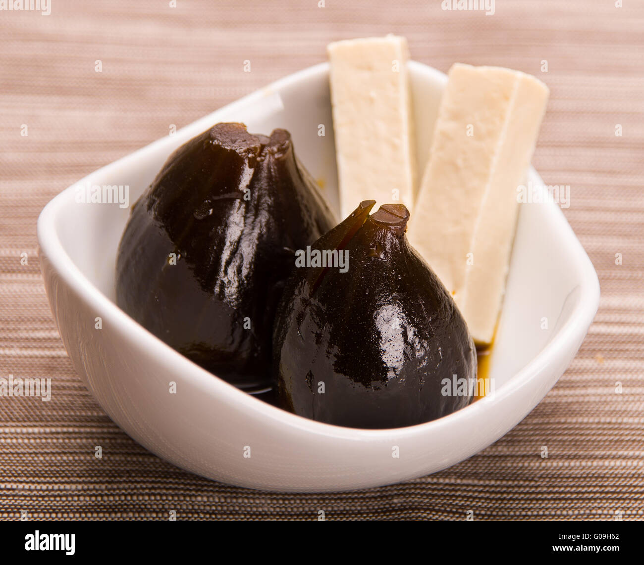 Caramelized small fish hi-res stock photography and images - Alamy