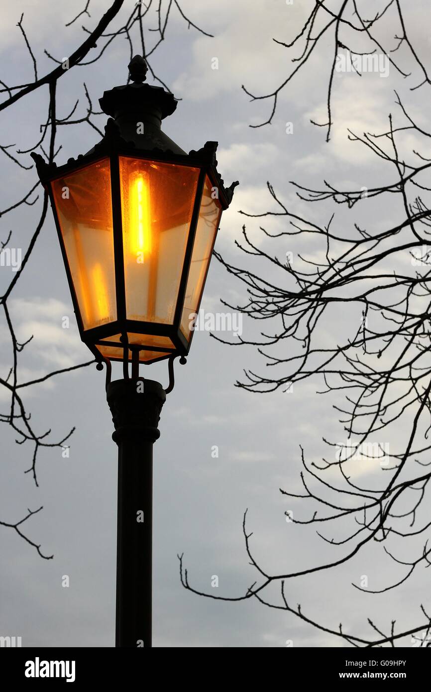 Vintage street light Stock Photo - Alamy