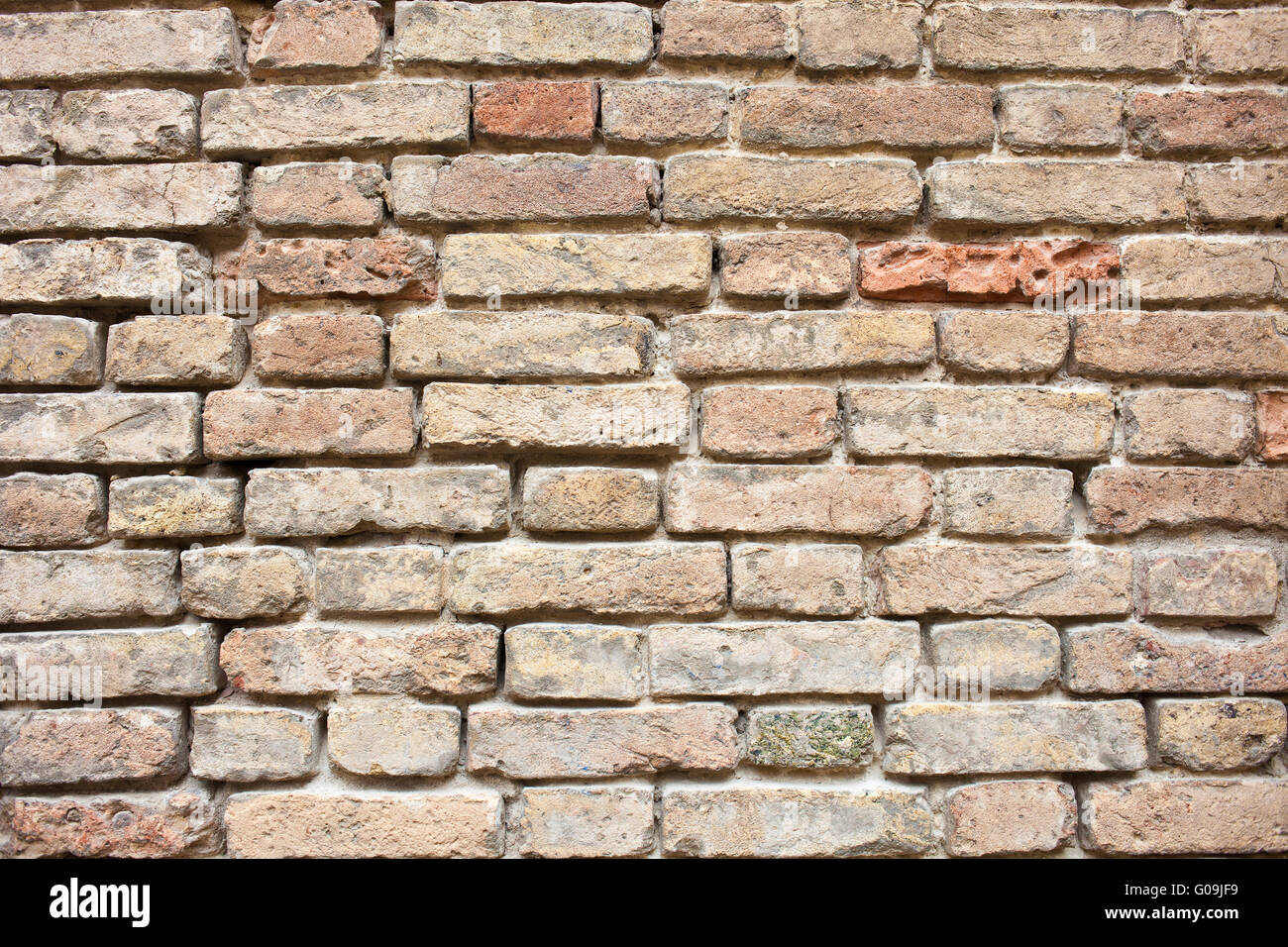 Solid wall construction hi-res stock photography and images - Alamy
