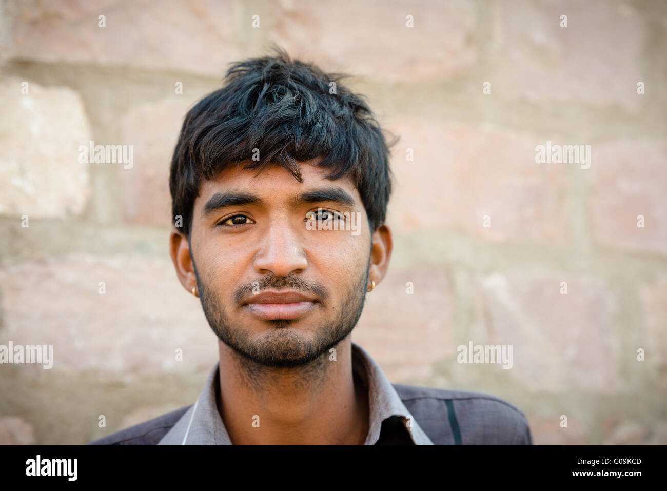 Indian man portrait hi-res stock photography and images - Alamy