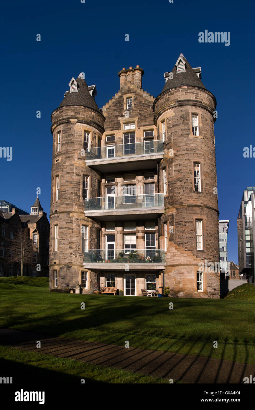 Old residential building hi-res stock photography and images - Alamy