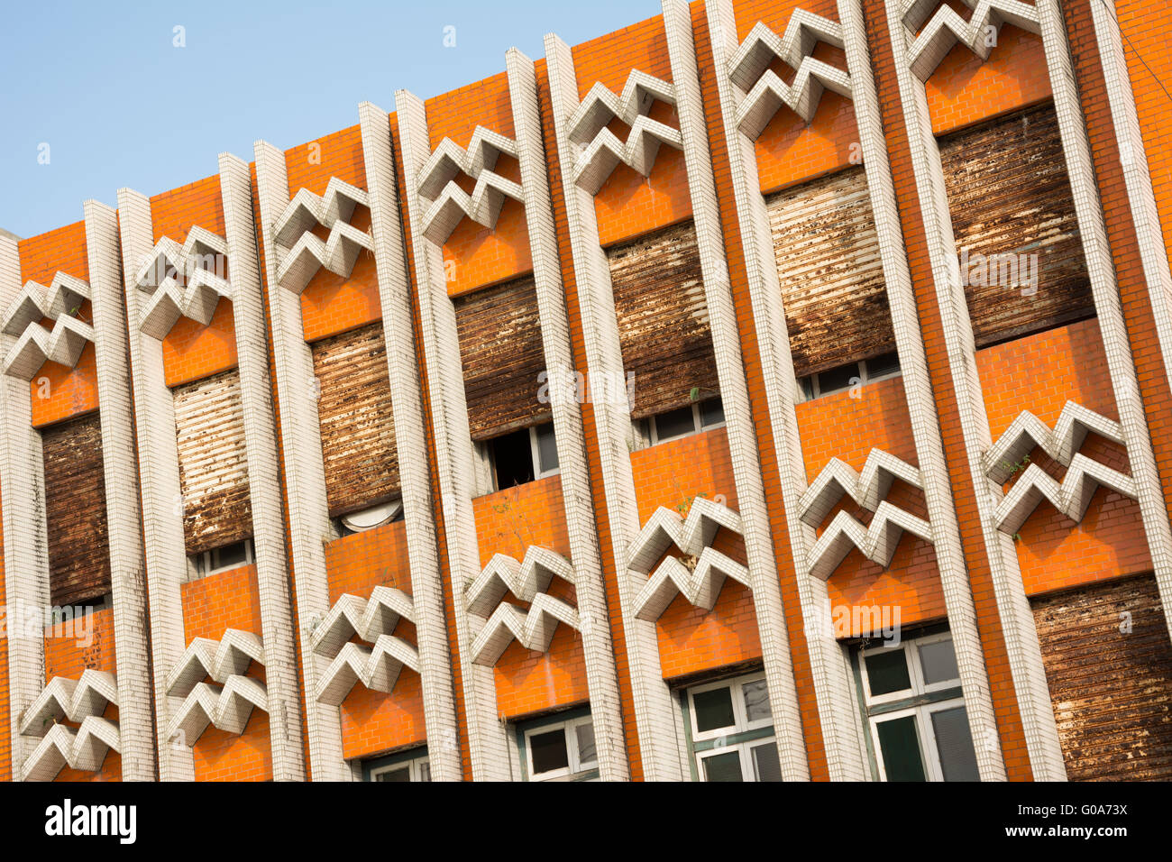 Immense building hi-res stock photography and images - Alamy