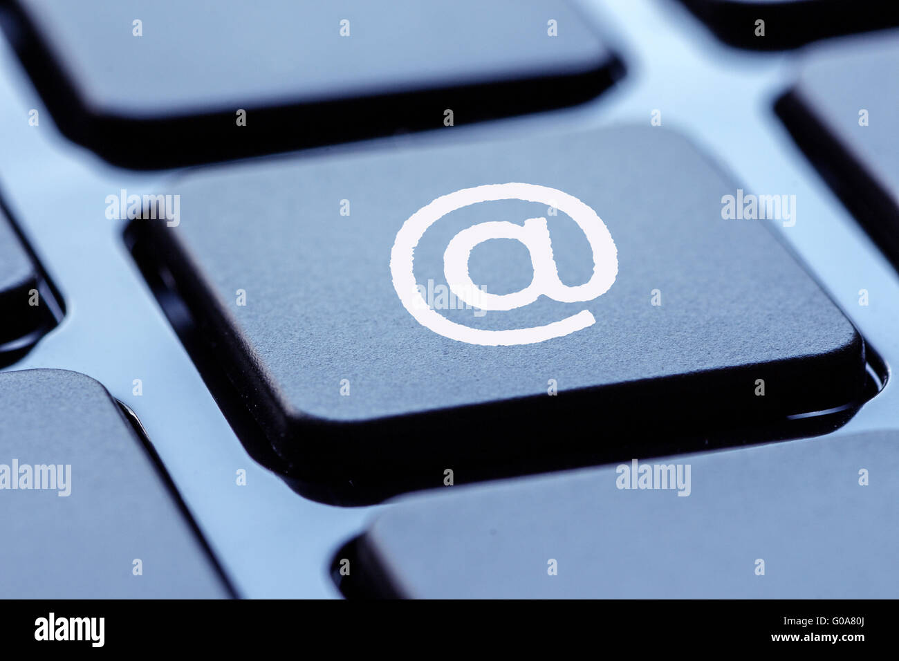 Black button hi-res stock photography and images - Alamy