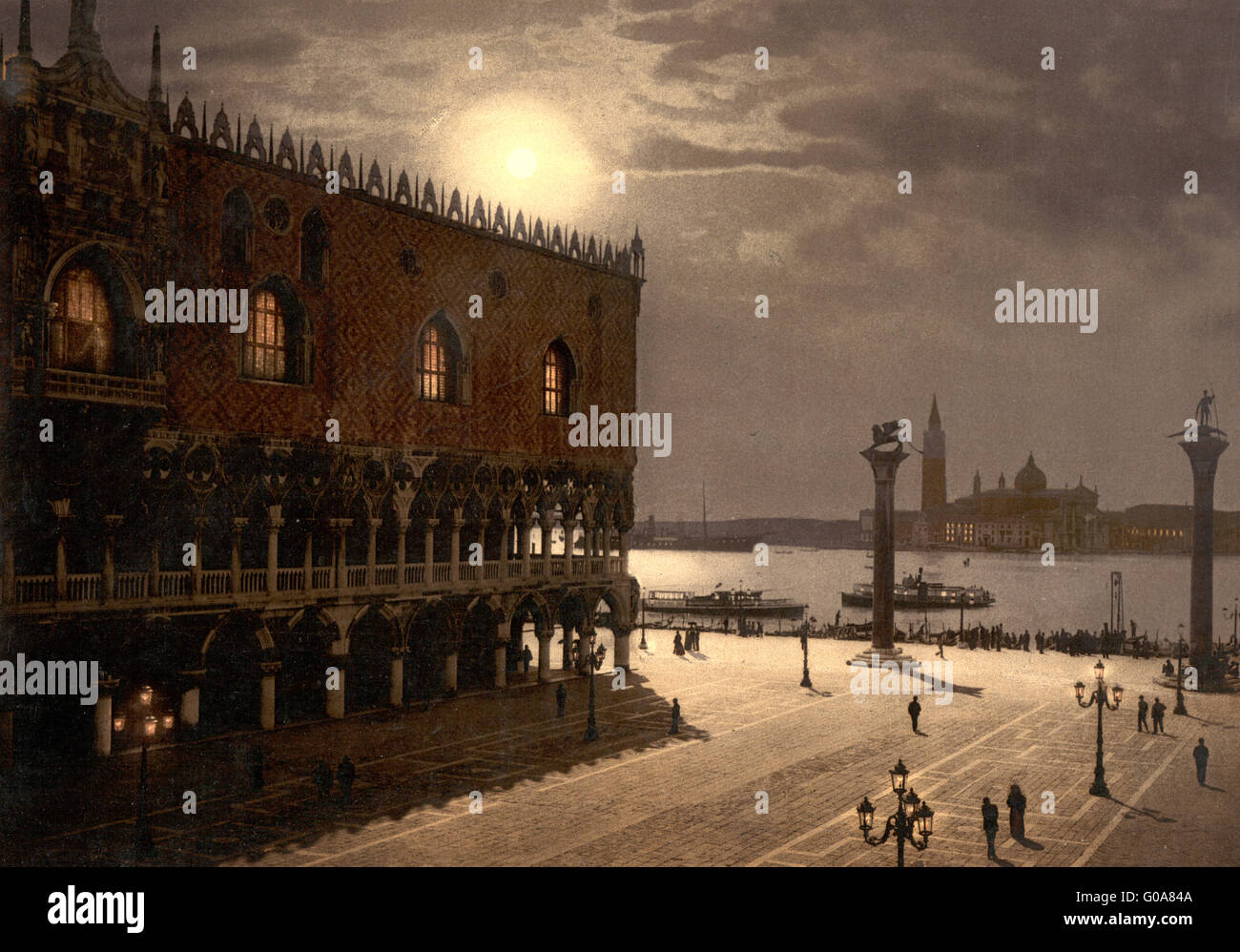 Piazzetta hi-res stock photography and images - Alamy