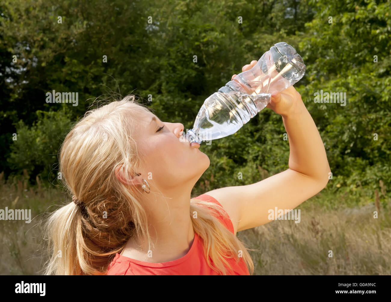 Drinking water bottle pause hi-res stock photography and images - Alamy