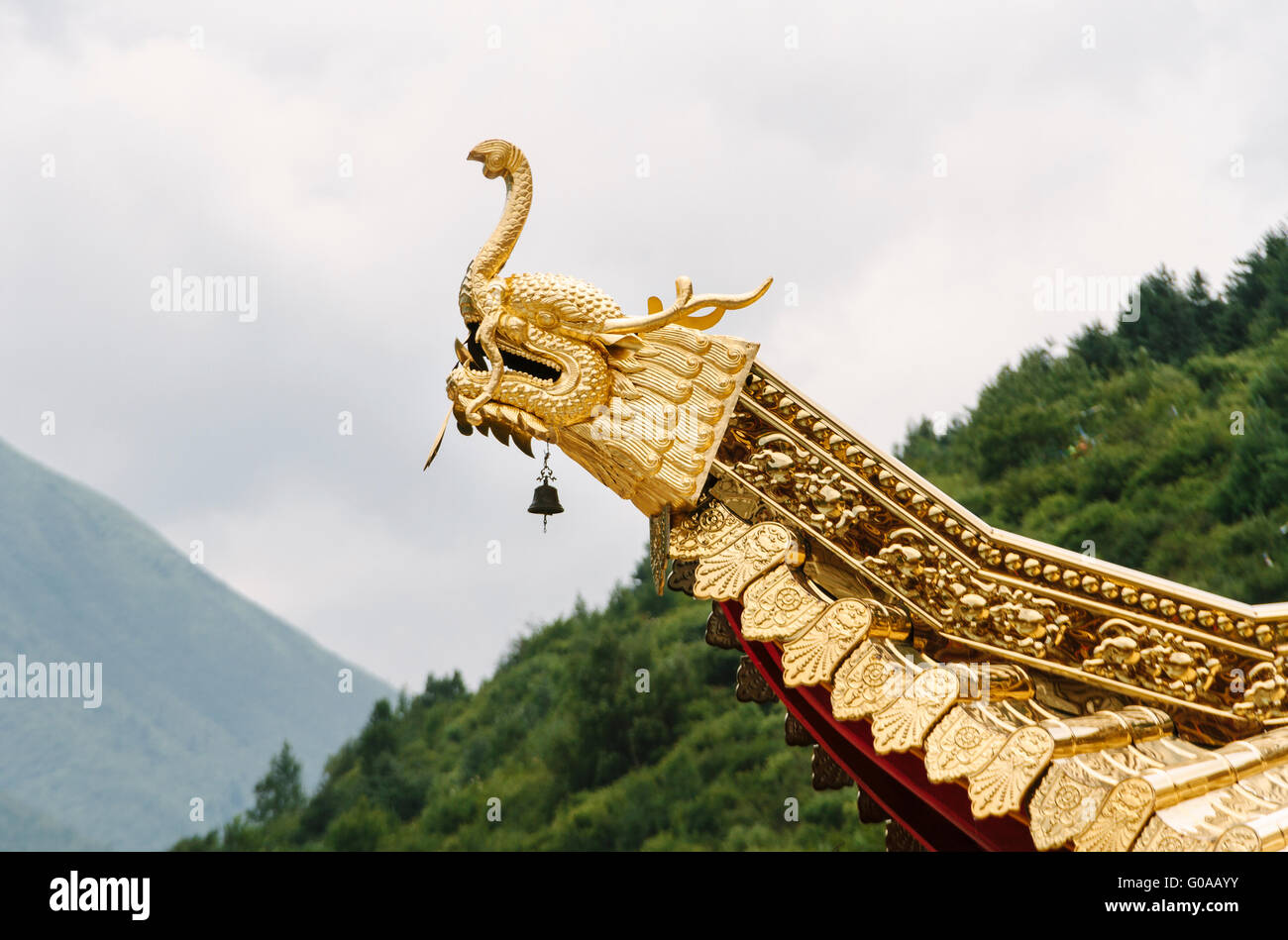 Tibetan dragon art hi-res stock photography and images - Alamy