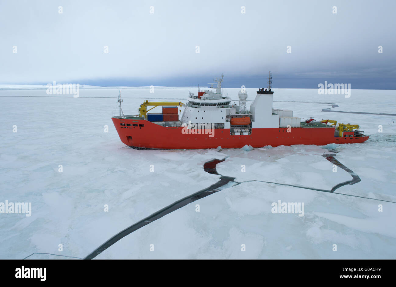 Icebreaker ship in the sea of Antarctic Stock Photo - Alamy