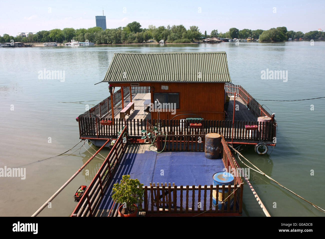 Home on the water Stock Photo - Alamy