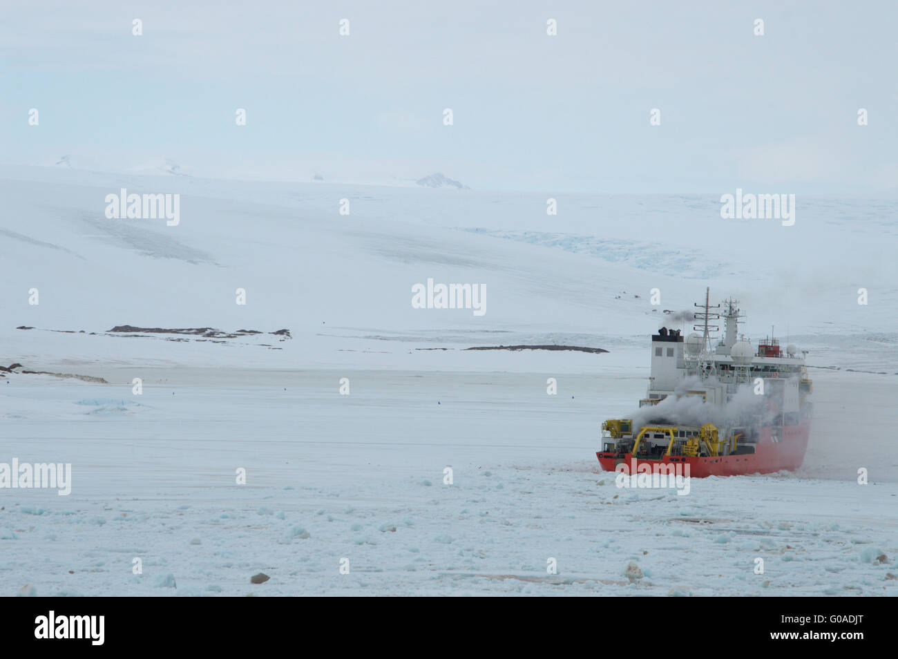 Cruise ship disaster arctic hi-res stock photography and images - Alamy