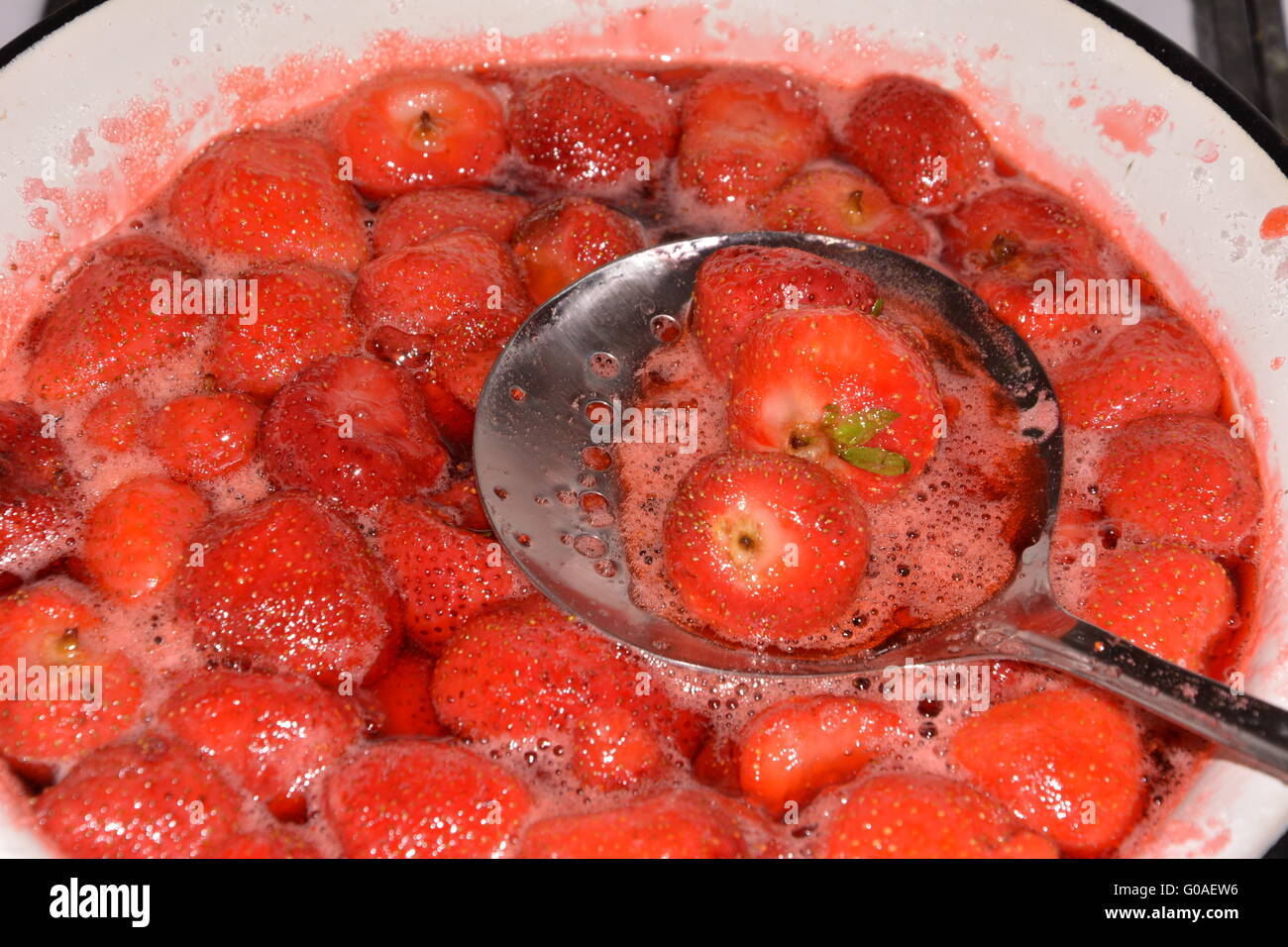 strawberry jam cooking Stock Photo - Alamy