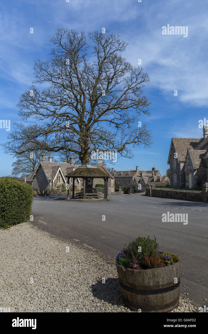 Miserden village hi-res stock photography and images - Alamy
