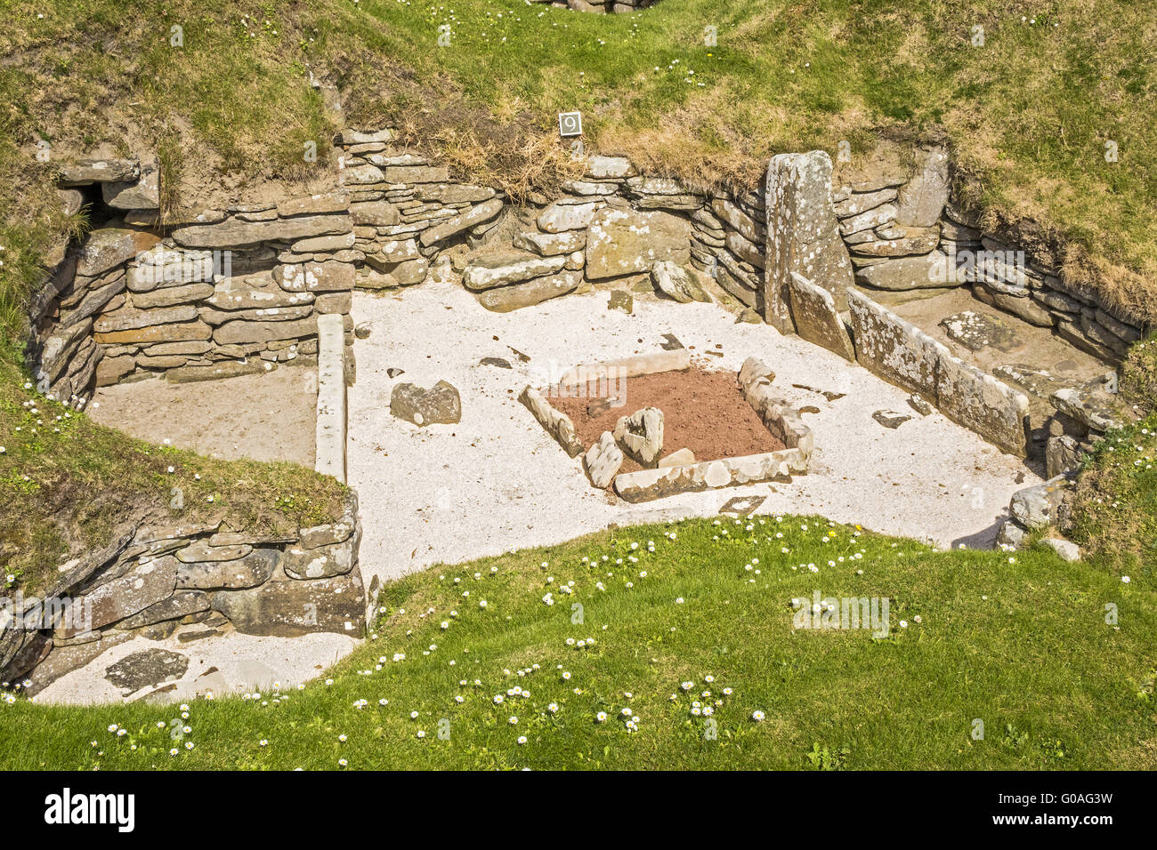 House skara brae neolithic village hi-res stock photography and images ...