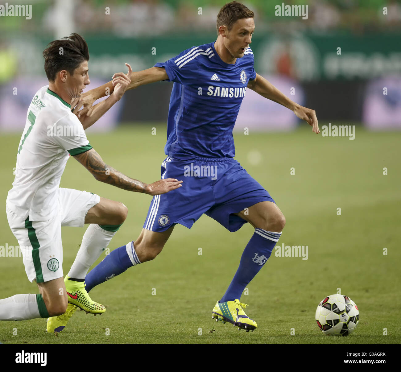 Professional football player header ball hi-res stock photography and ...