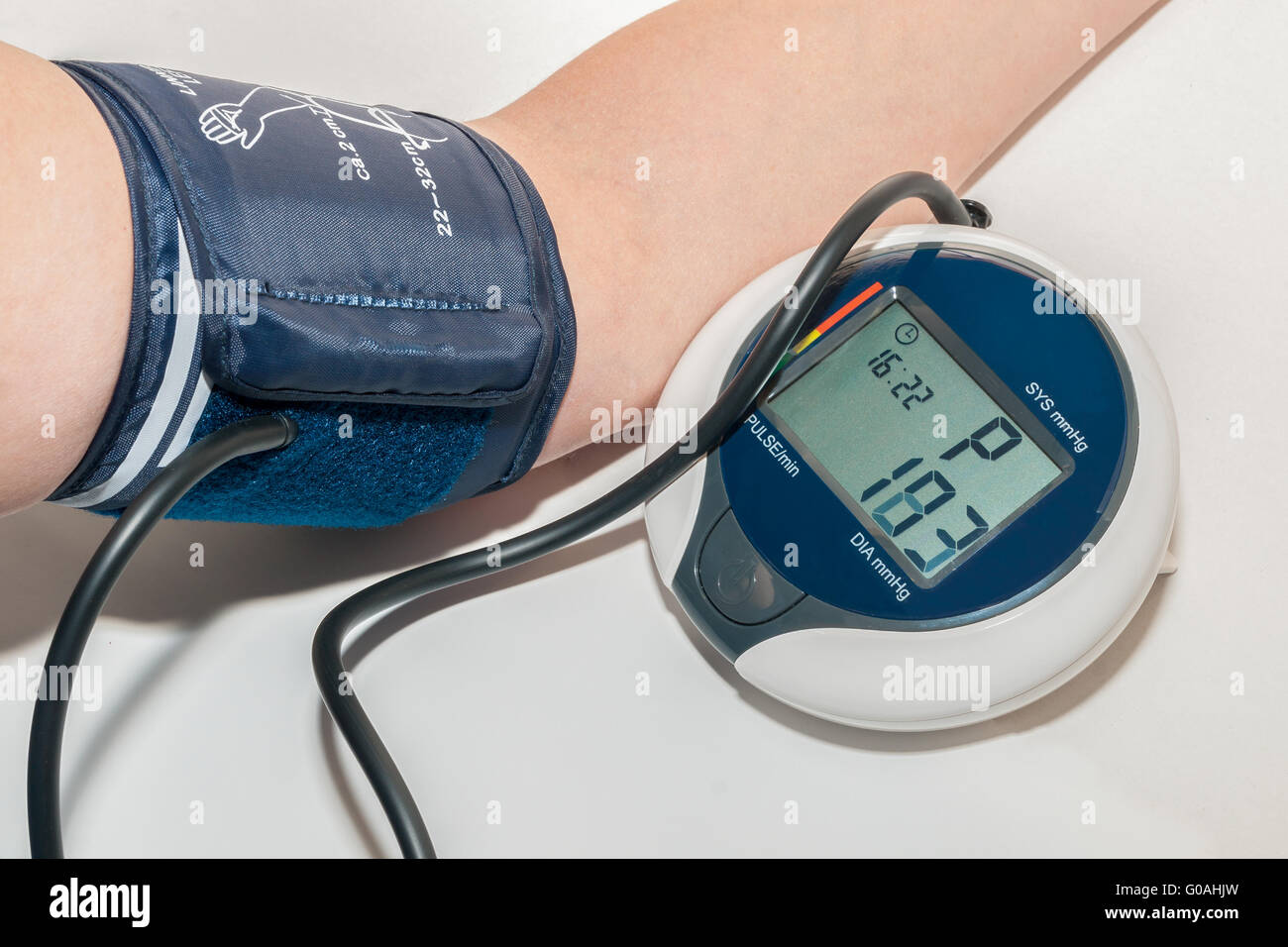 Pulse measuring device hi-res stock photography and images - Alamy