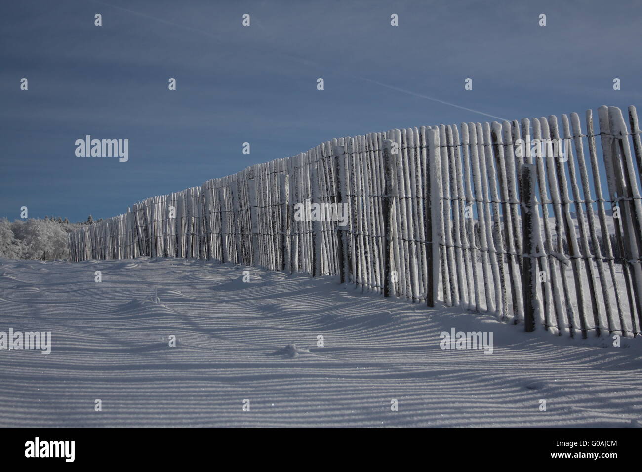 snow guard wooden Stock Photo - Alamy